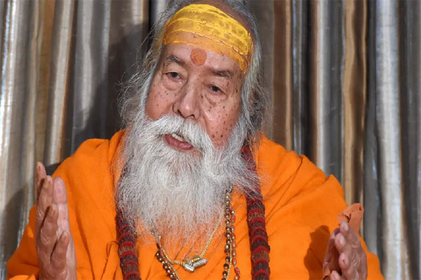 प्रमुख हिंदू संत शंकराचार्य स्वामी स्वरूपानंद सरस्वती के उत्तराधिकारी ...