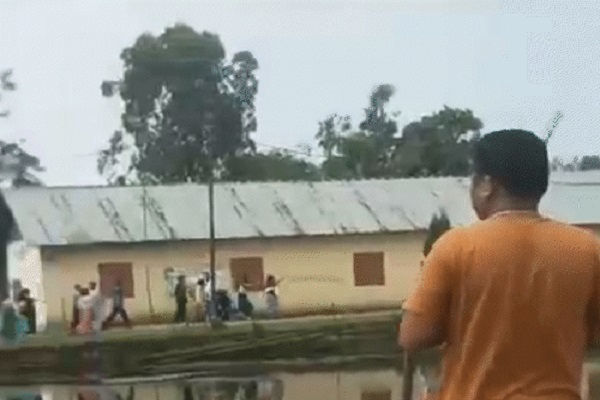 Loksabha Election 2024: मणिपुर में फायरिंग में तीन लोग घायल, उत्तराखंड में EVM तोड़ी ...